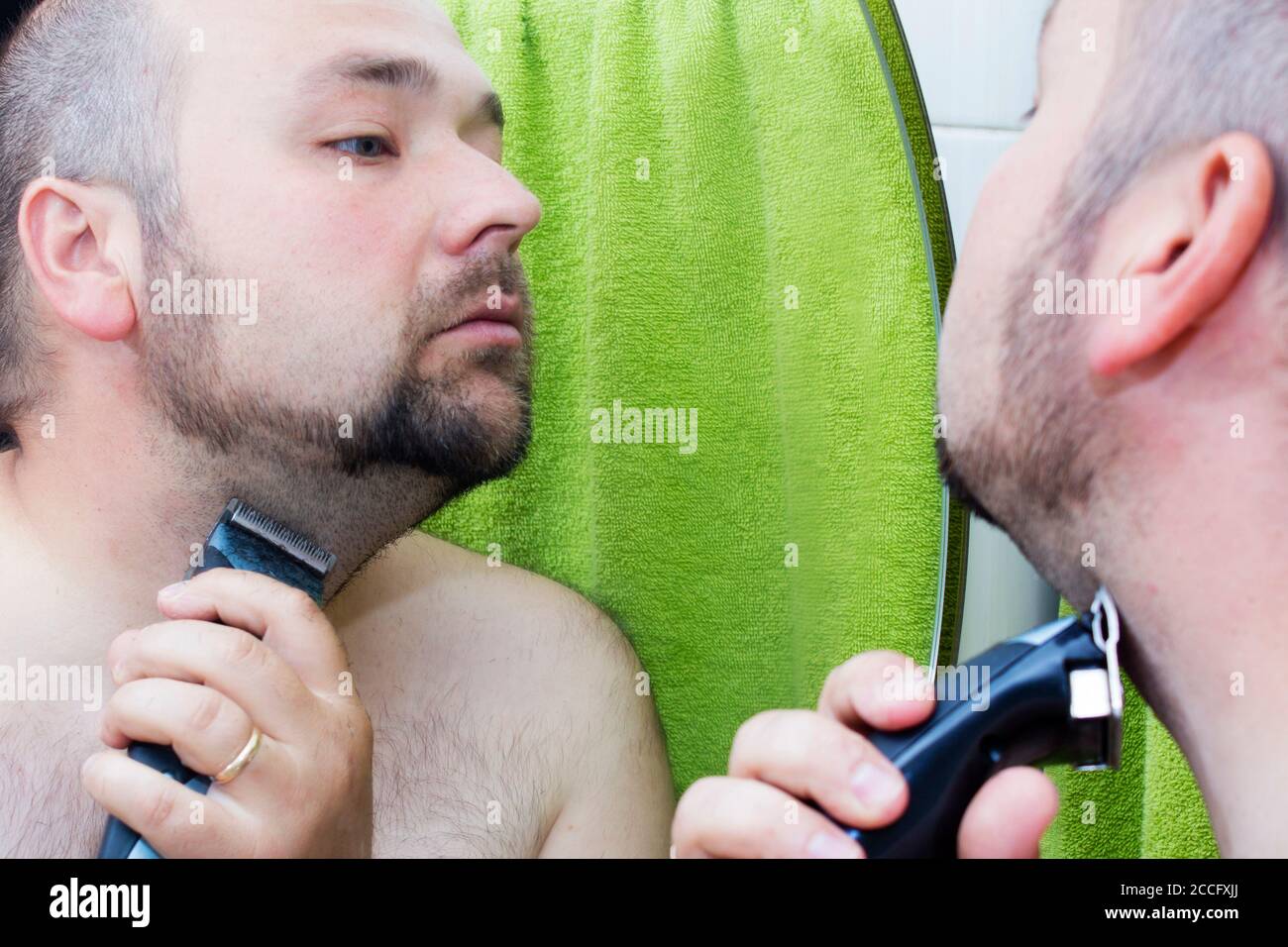 beauty, hygiene, shaving, grooming and people concept Stock Photo - Alamy