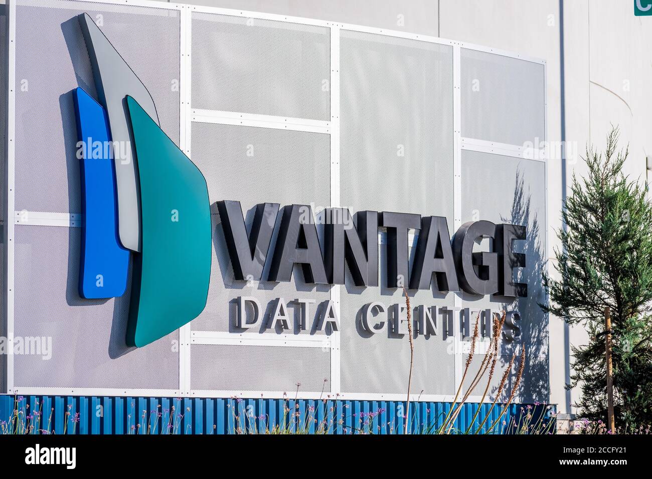 Data centers america hi-res stock photography and images - Alamy