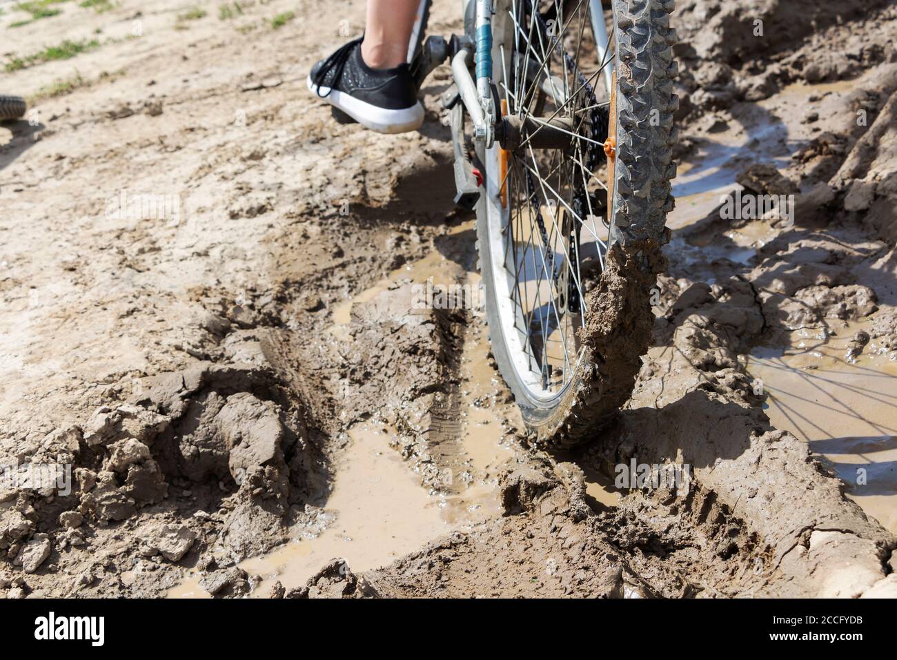 Bicycle stuck in mud hi-res stock photography and images - Alamy