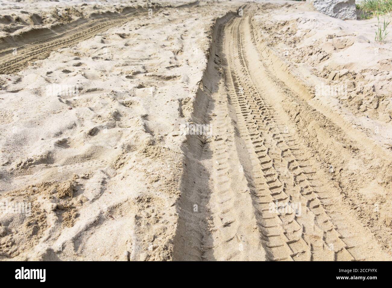 tire tracks in the sand. extreme driving Stock Photo - Alamy