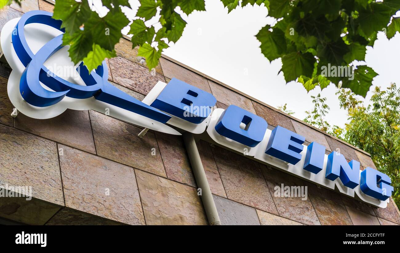 July 30, 2020 Menlo Park / CA / USA - Boeing sign at their office ...