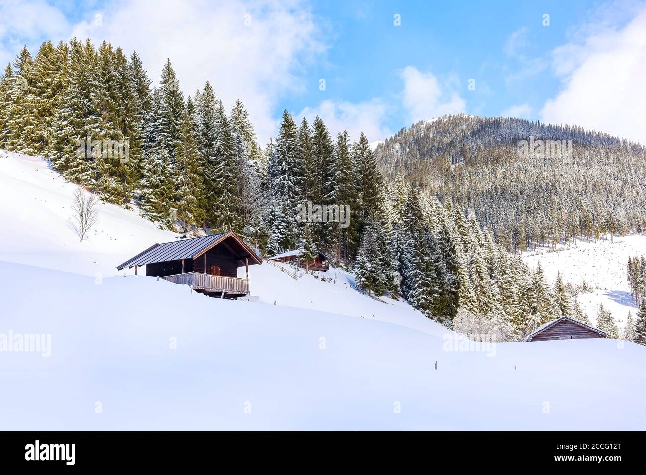 Austrian wooden house hi-res stock photography and images - Alamy