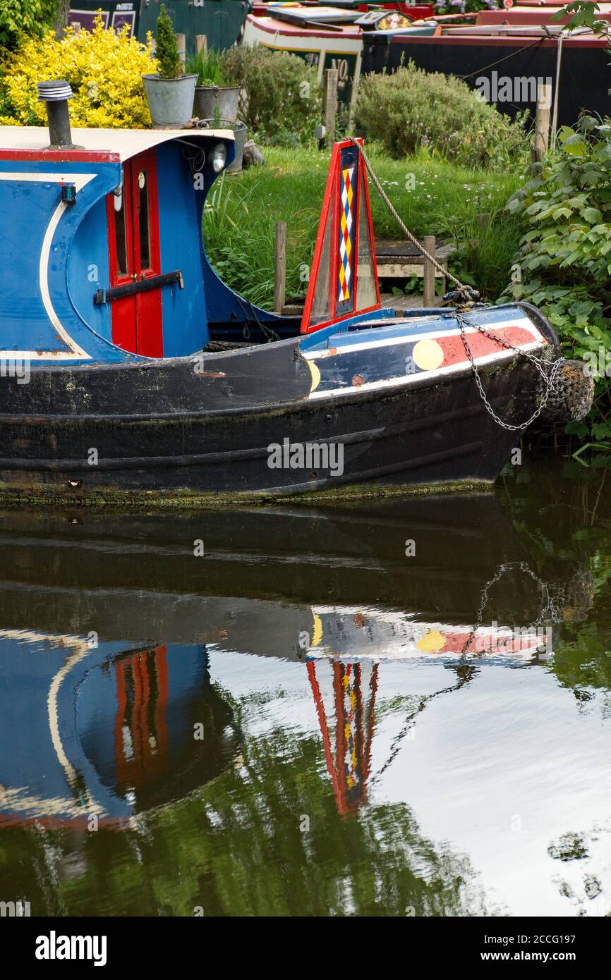 The Maltings the mooring on the River Stort, (Lee & Stort canal) canal ...