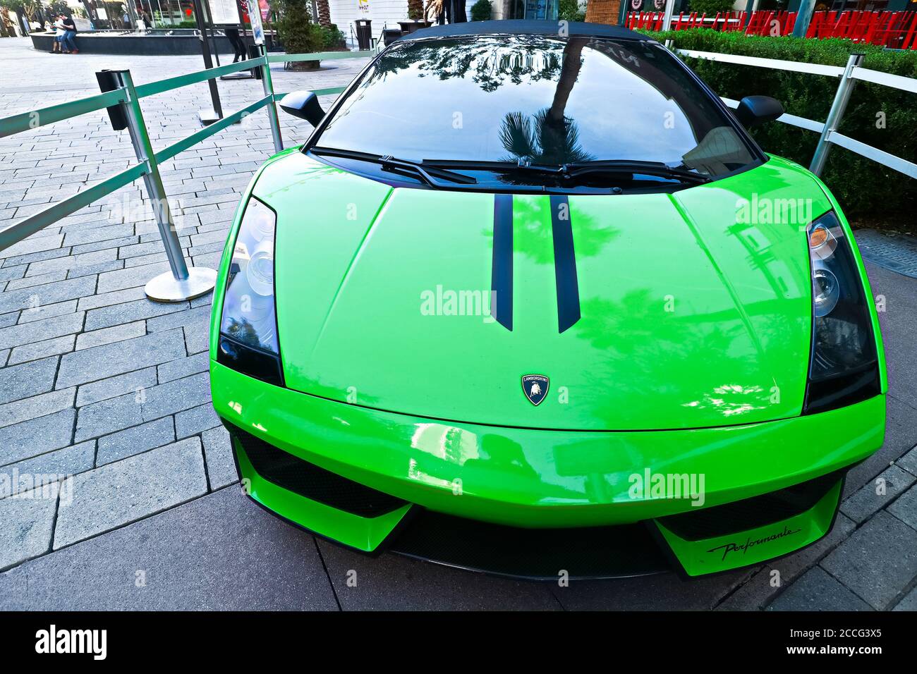 Car show shoot hi-res stock photography and images - Alamy