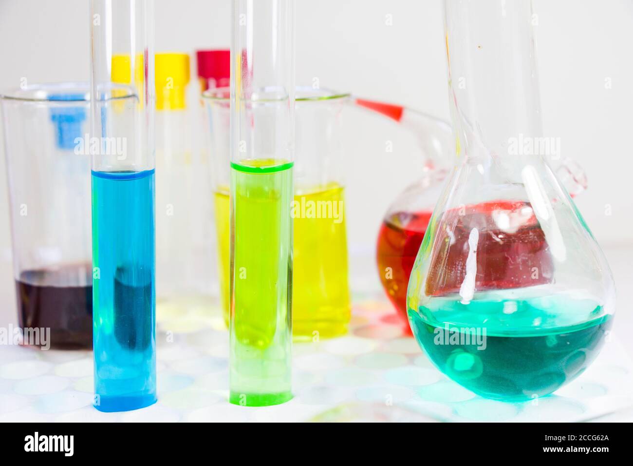 Laboratory chemical liquid elements and research diagnoses, instruments ...