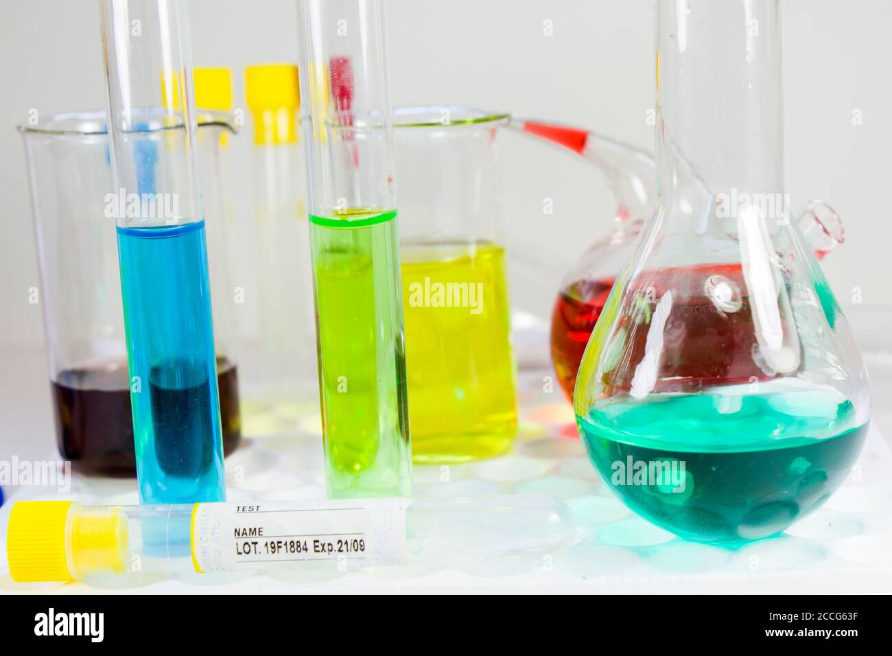 Laboratory chemical liquid elements and research diagnoses, instruments ...