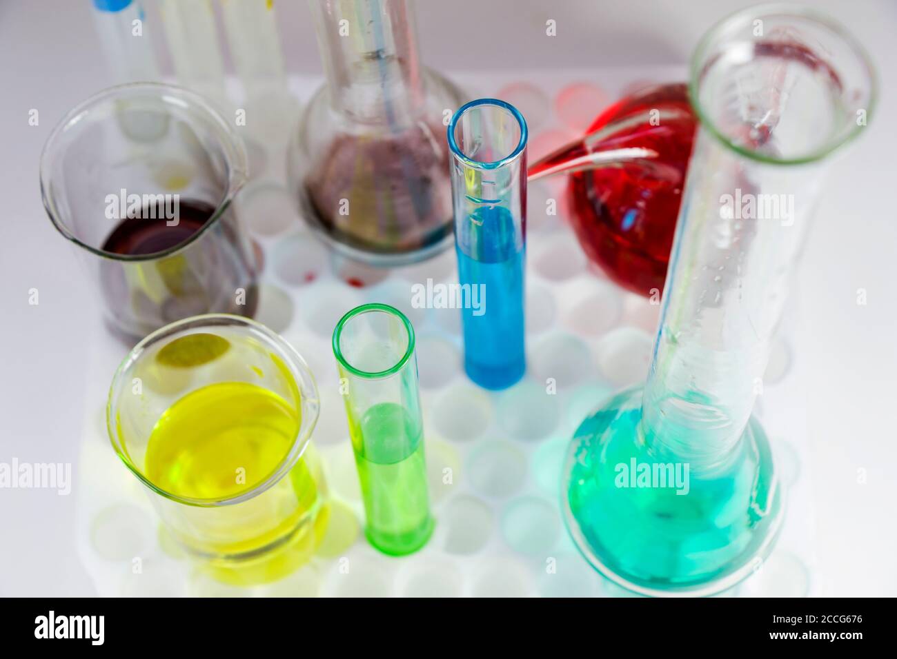 Laboratory chemical liquid elements and research diagnoses, instruments ...