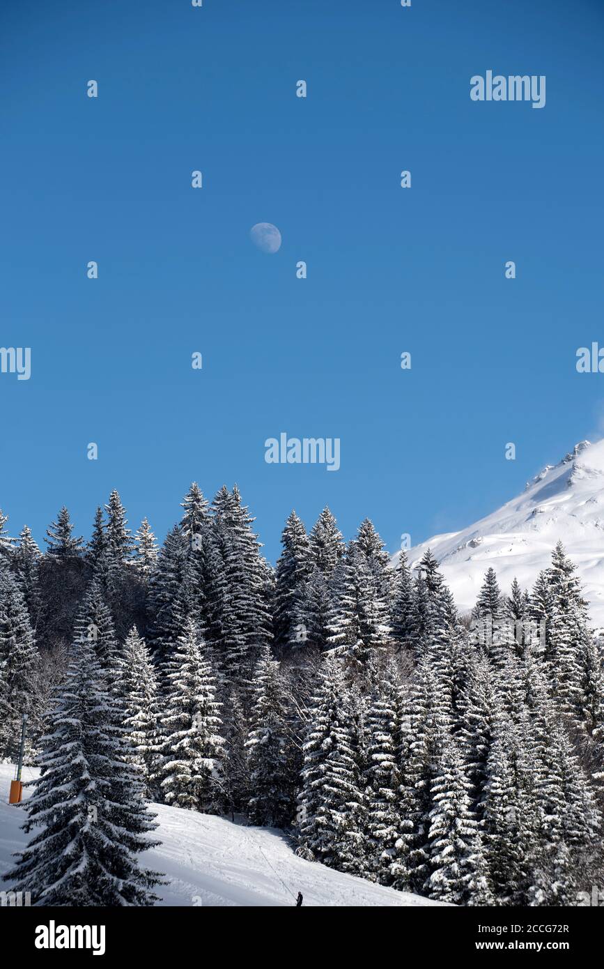 France alps in winter hi-res stock photography and images - Alamy