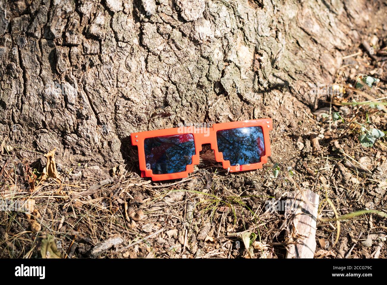 Red pixel hi-res stock photography and images - Alamy