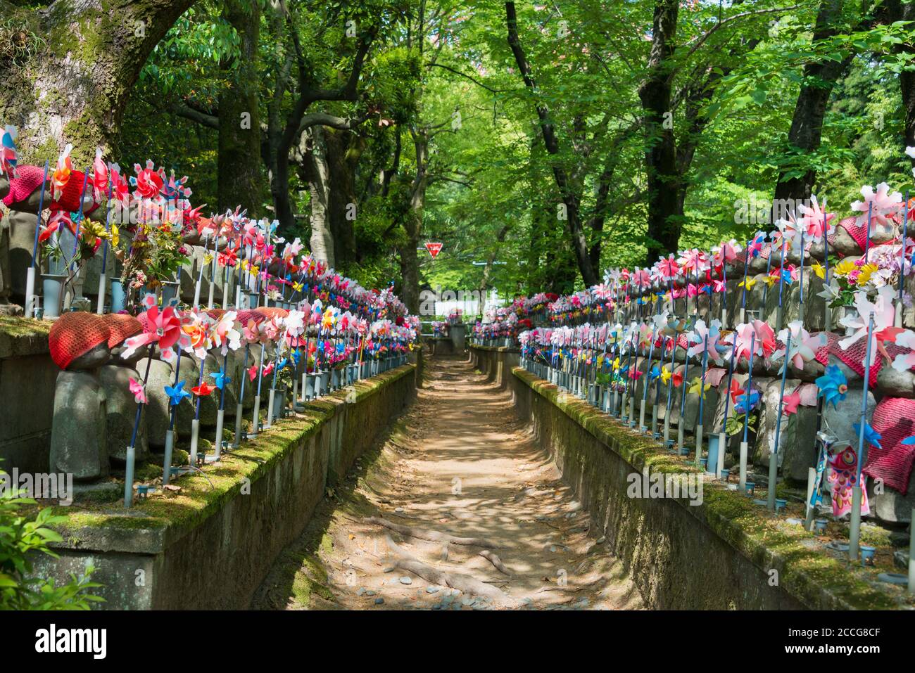 Tokyo, Japan - Jizo Statues at Zojoji Temple in Tokyo, Japan. Zojoji ...