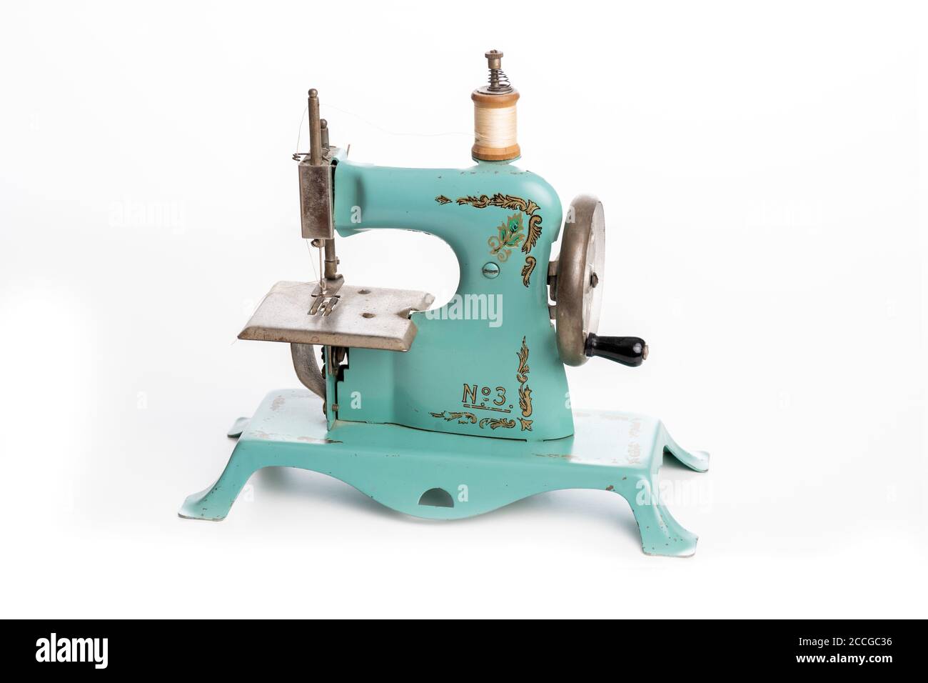 Traditional sewing machine Cut Out Stock Images & Pictures - Alamy