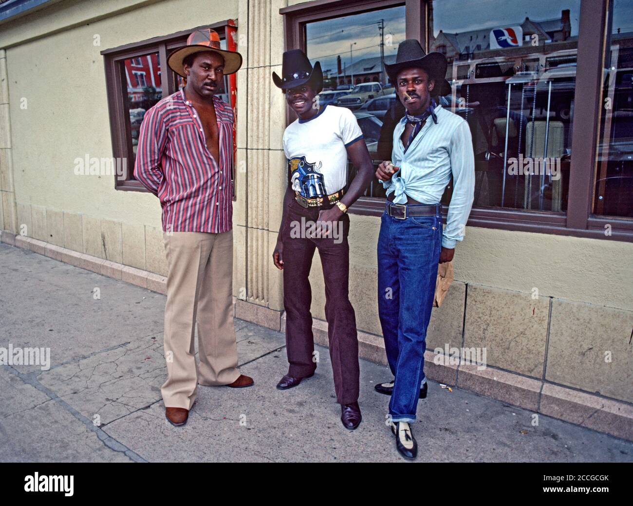 AFRICAN AMERICAN TOURIST COWBOYS IN CHEYENNE, WYOMING, USA 1970s Stock ...