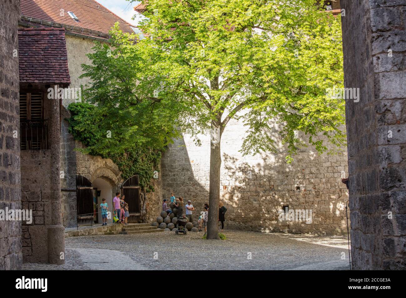 Burghausen Castle, longest castle in the world, courtyard Stock Photo ...