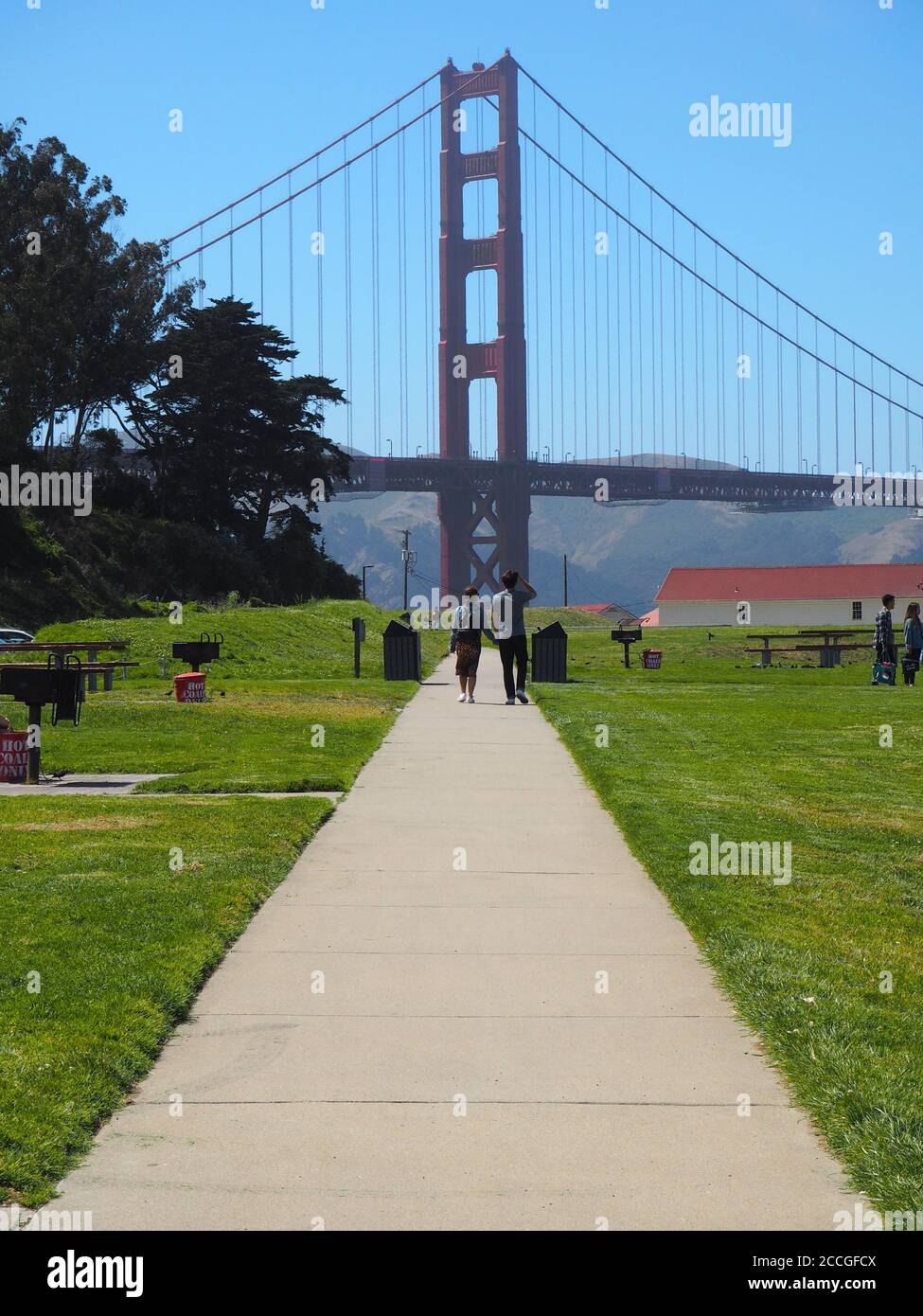 People walking towards the Golden Gate Stock Photo - Alamy