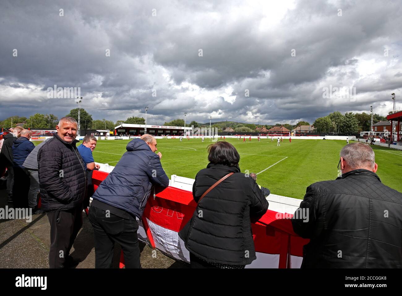 Pre season friendly match hurst cross stadium hi-res stock photography ...