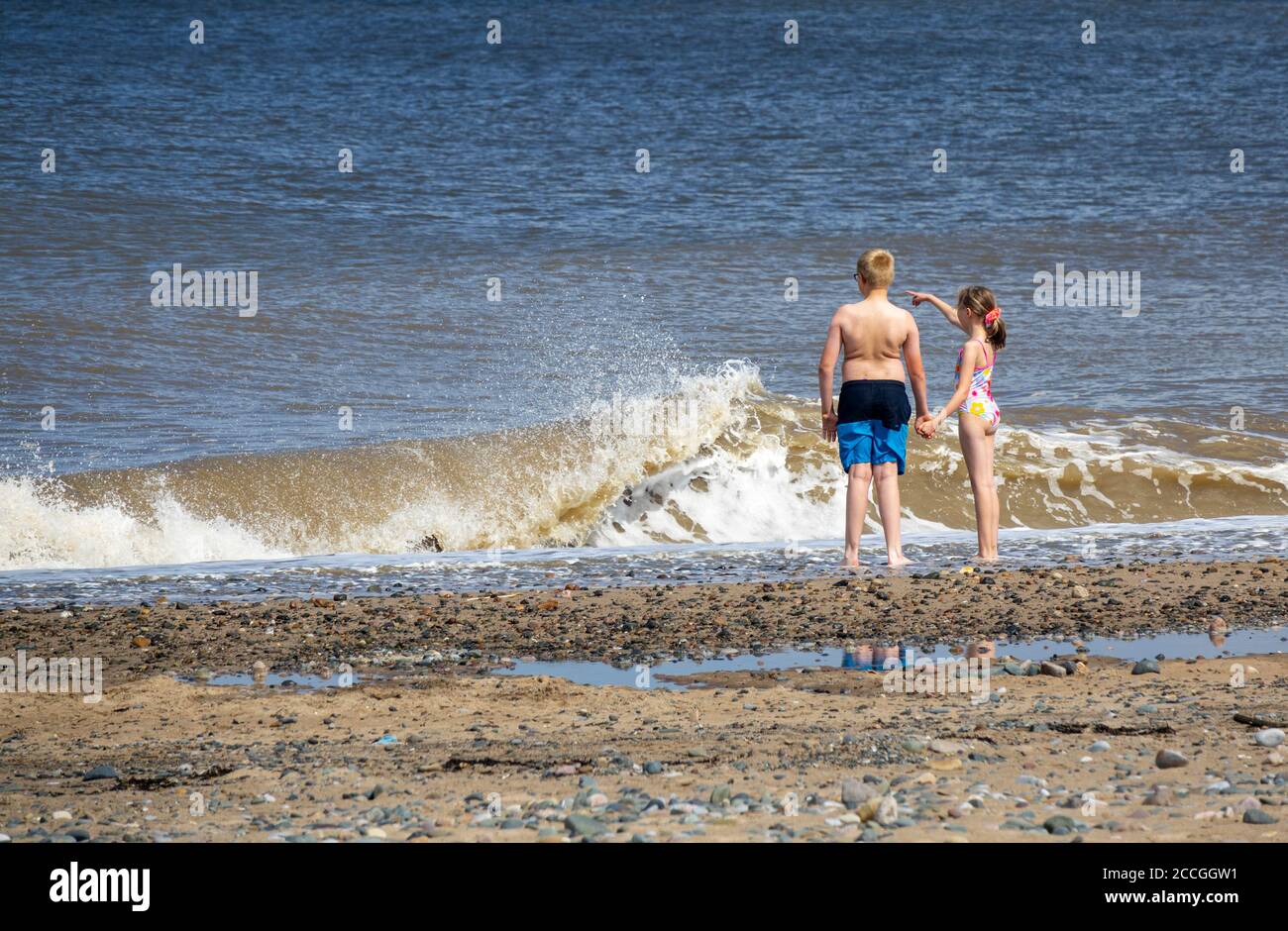 Pointing waves hi-res stock photography and images - Alamy