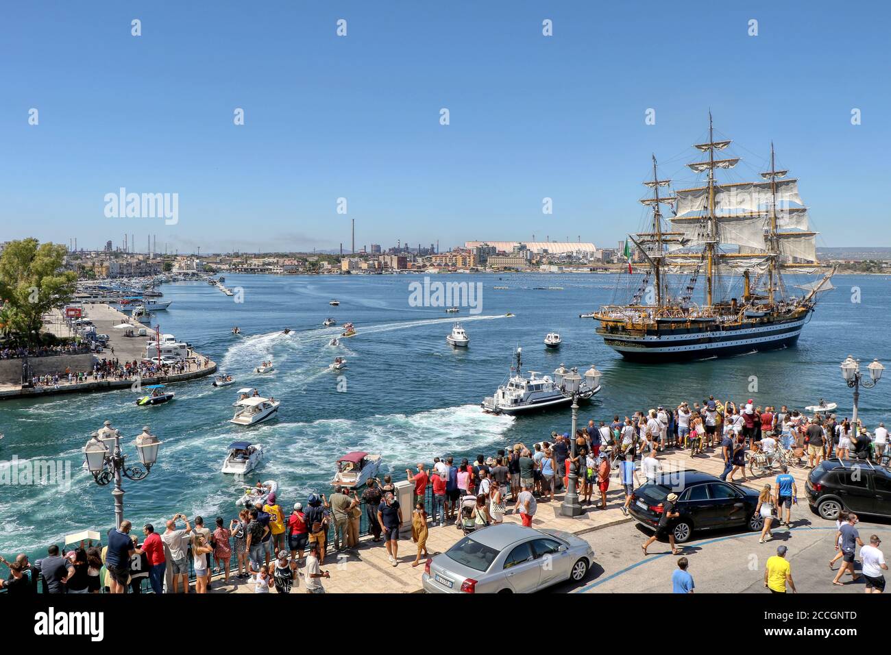 The Amerigo Vespucci training ship of the Italian Navy crosses the ...