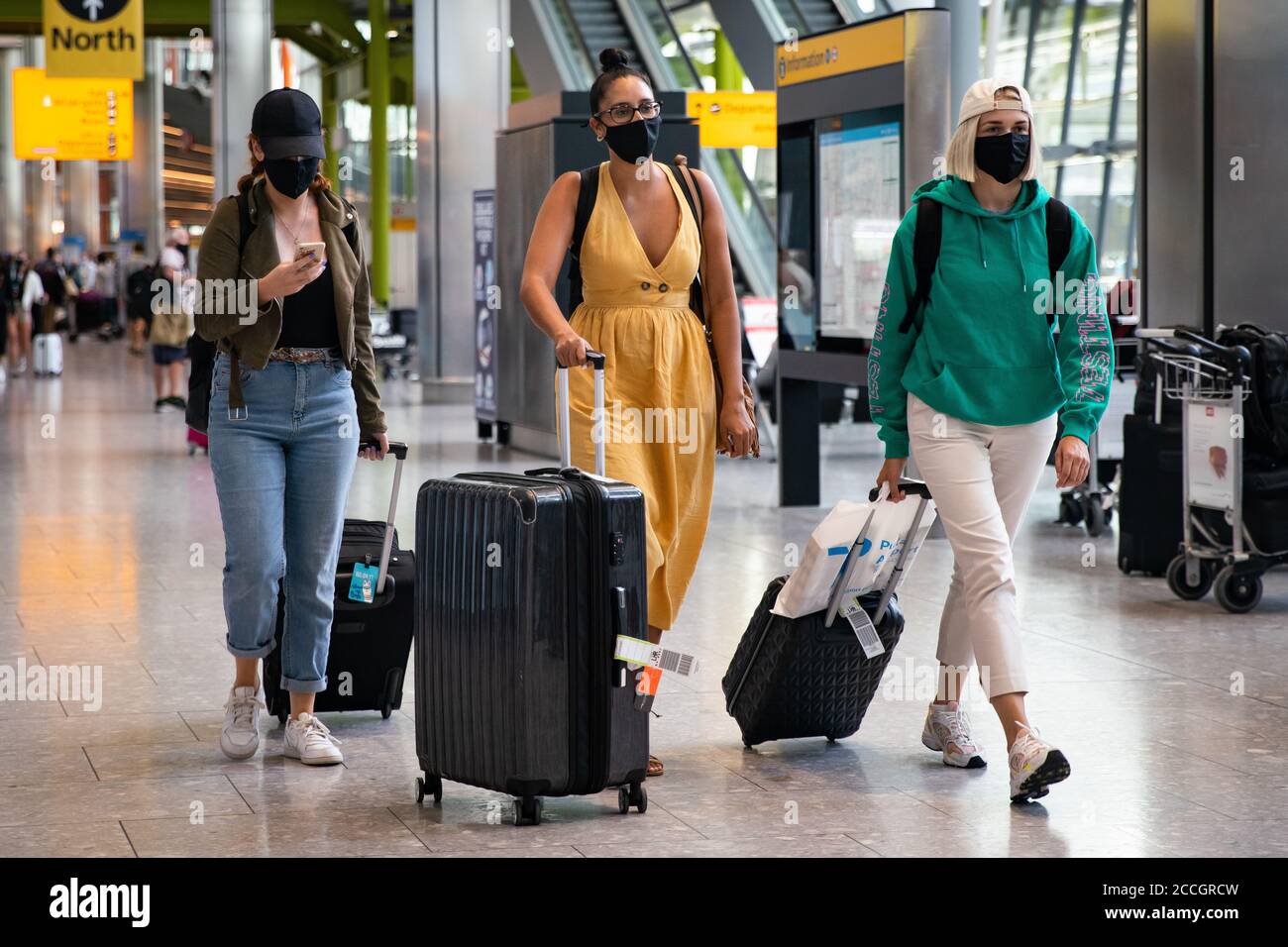 (left to right) Alex Parr, Carmen Jones and Neringa Juskauskaite who ...