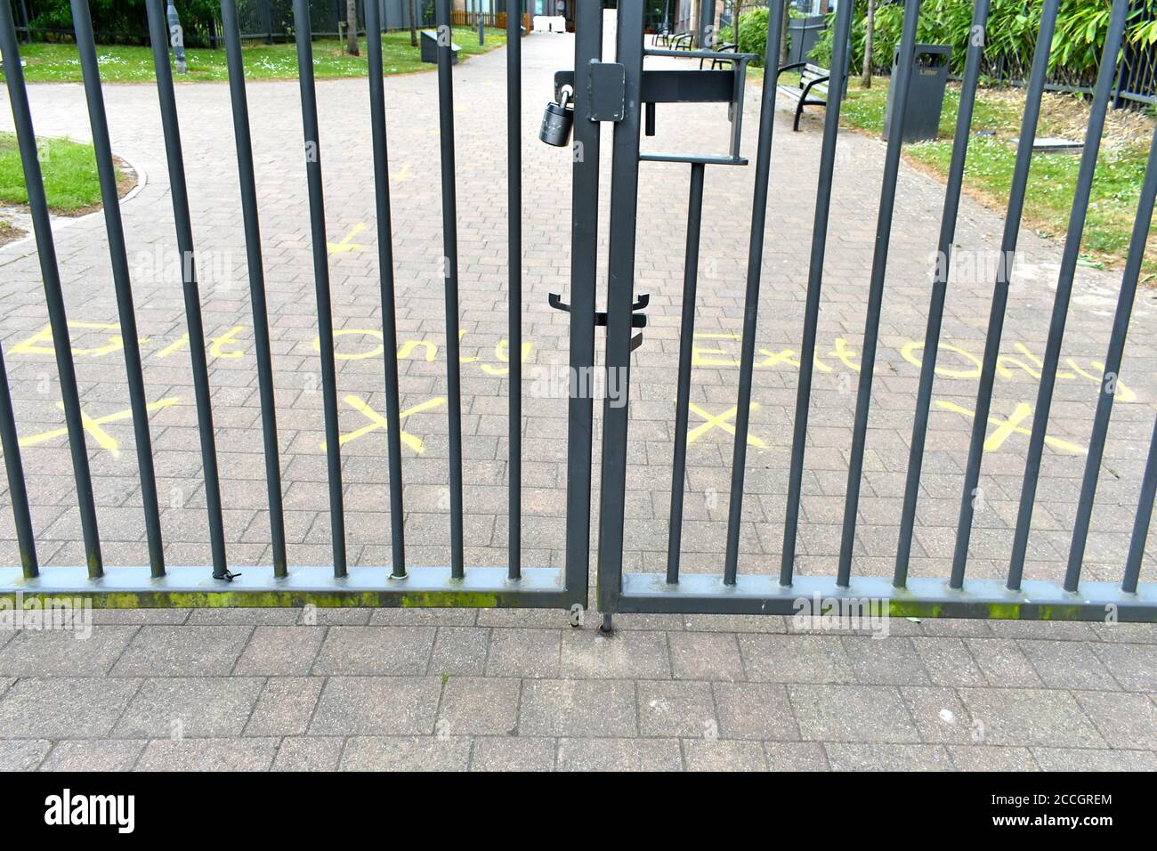 Exit only sign hi-res stock photography and images - Alamy