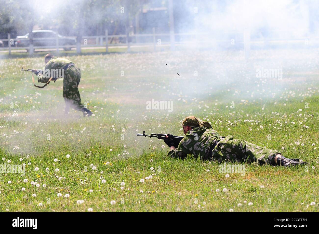 soldiers shoot their weapons during training operation Stock Photo - Alamy