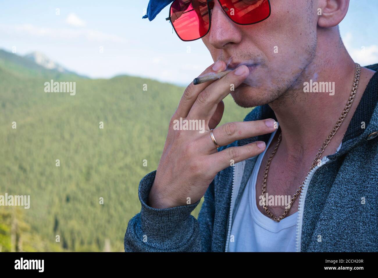 Man smoking weed hi-res stock photography and images - Alamy