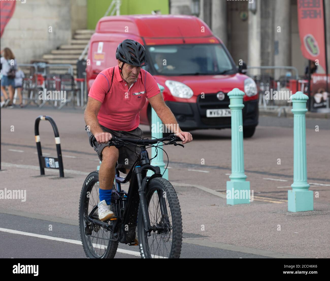 Riding wind current hi-res stock photography and images - Alamy