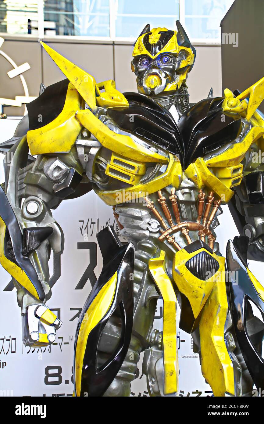 Japanese transformer robot hi-res stock photography and images - Alamy