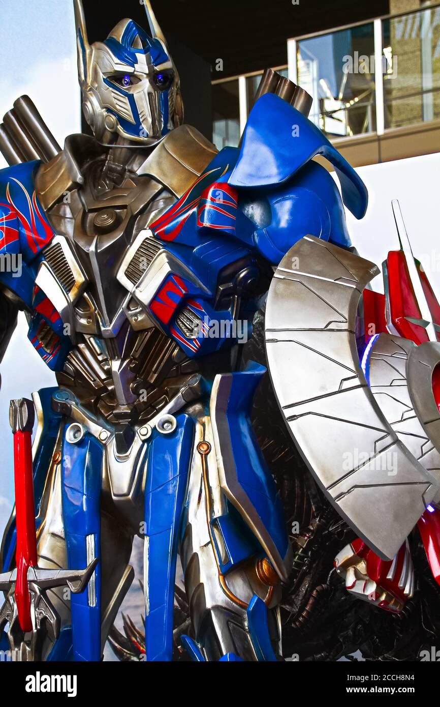 The Replica of Optimus Prime robot statue from Transformers Age of ...