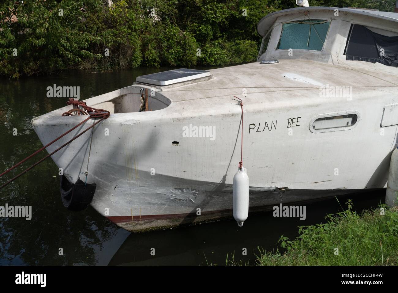 The boat bee hi-res stock photography and images - Alamy