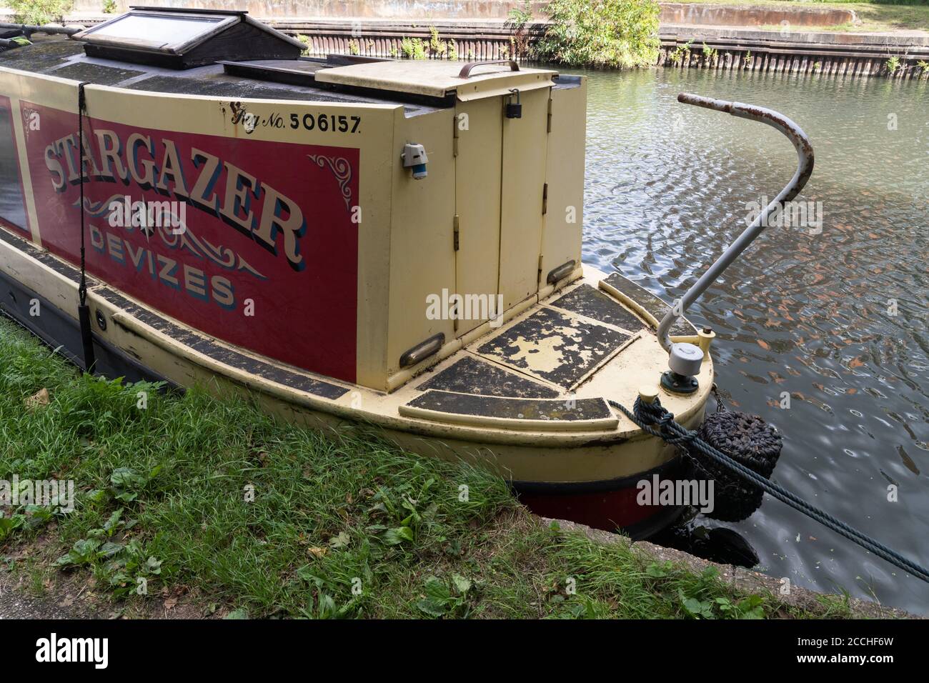 Stargazer, of Devizes, narrowboat on Paddington Branch canal Stock ...