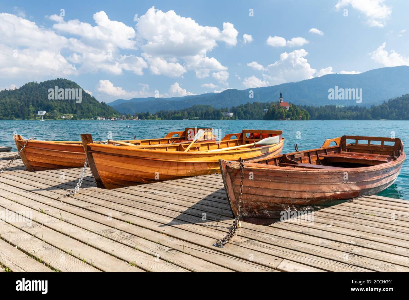 Row boats hi-res stock photography and images - Alamy