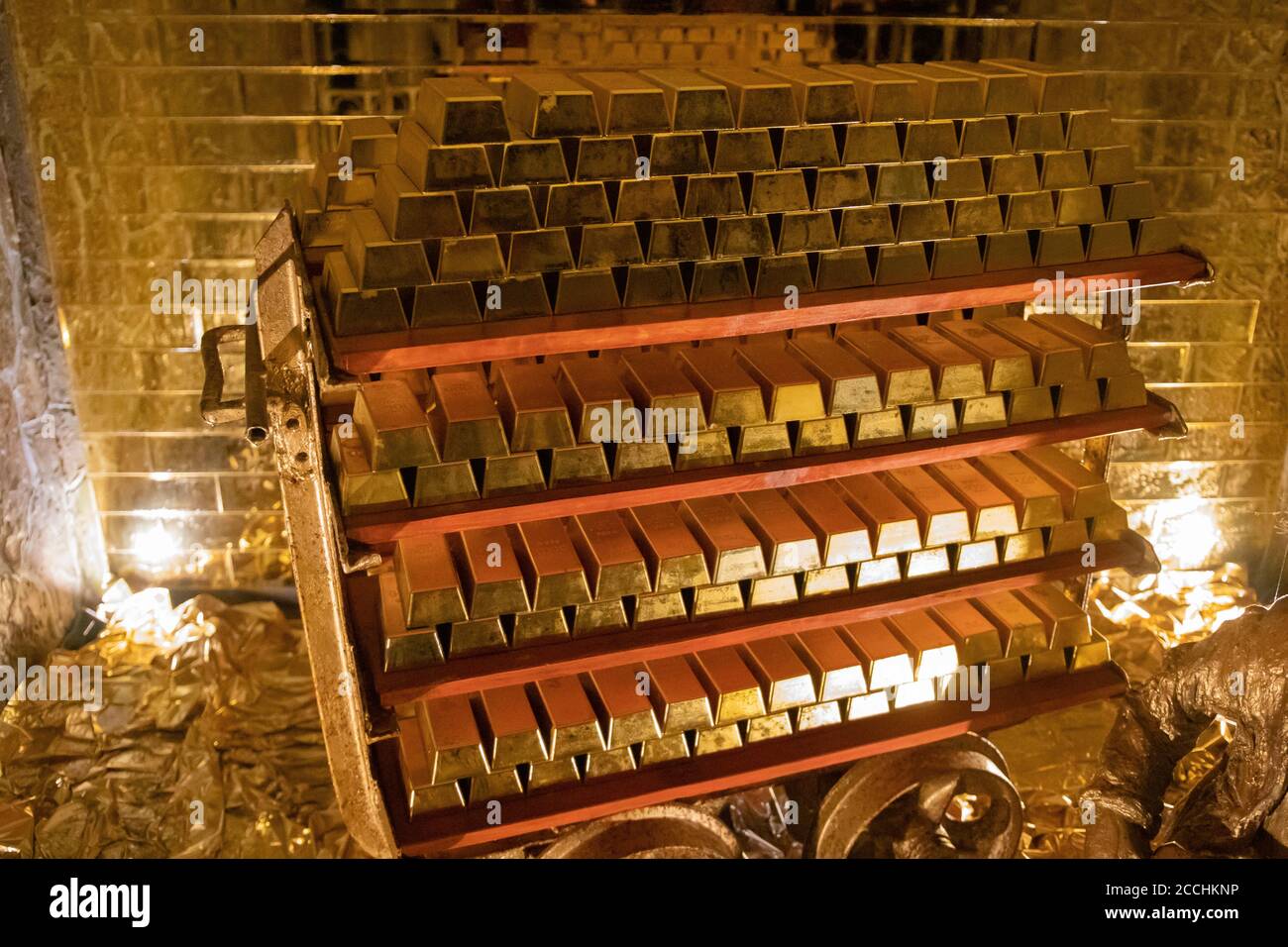 stacks of gold bars in storage in a bank vault Stock Photo - Alamy