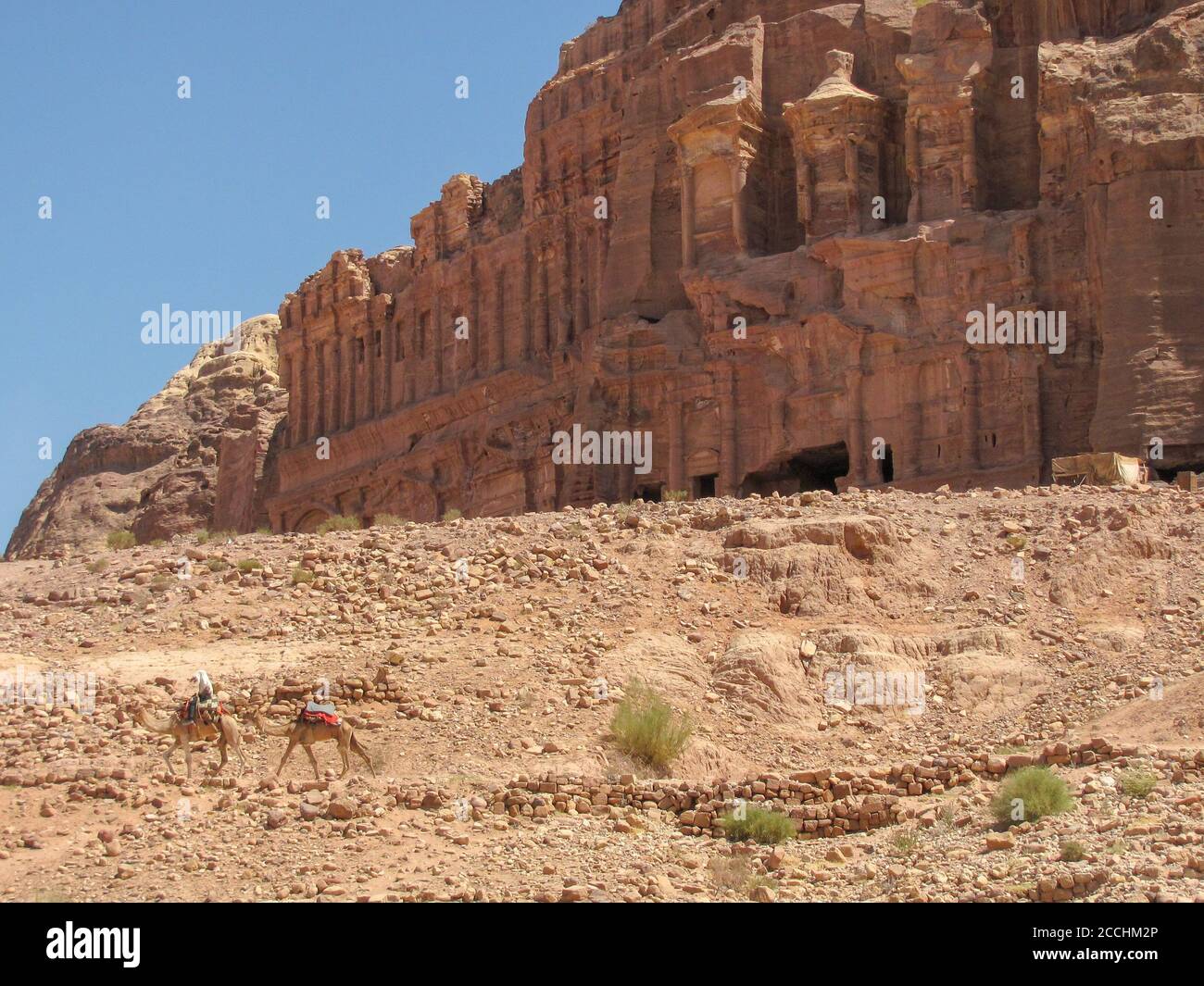 Petra the khaznah hi-res stock photography and images - Alamy