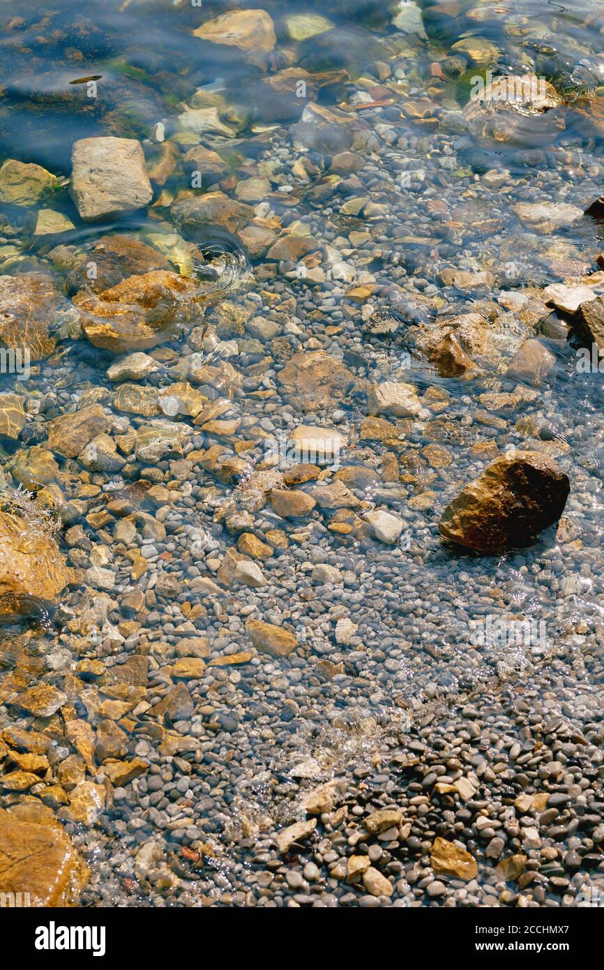 Underwater view rocks flowing water hi-res stock photography and images ...