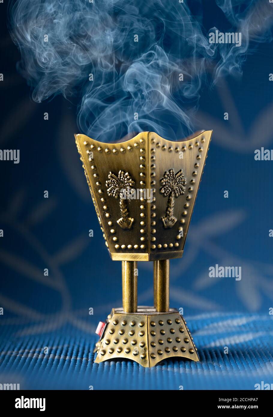 Oud photos hi-res stock photography and images - Alamy