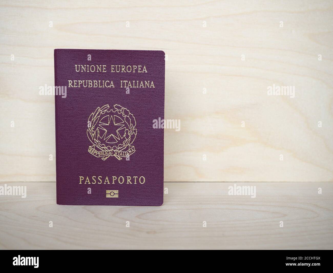 Italian electronic identity card hi-res stock photography and images ...