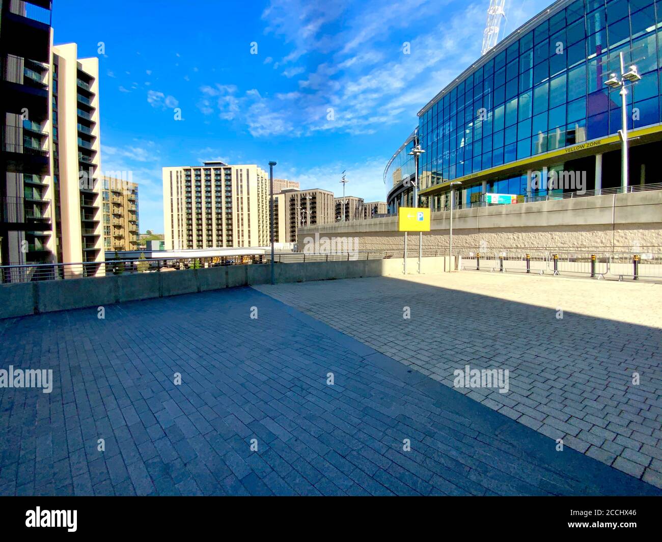 London designer outlet at wembley hi-res stock photography and images ...