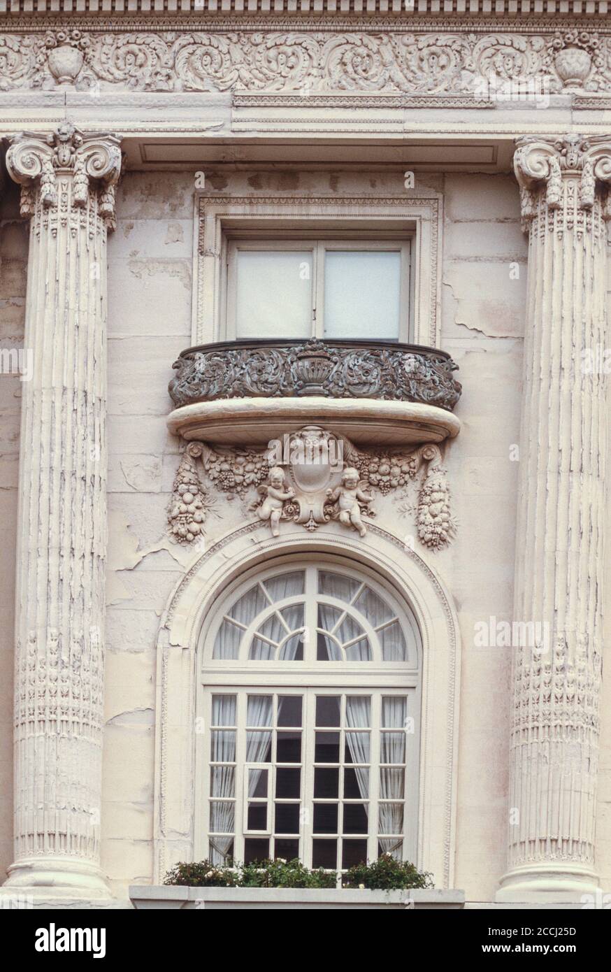 San Francisco, California, USA. Pacific Heights, Spreckels Mansion ...