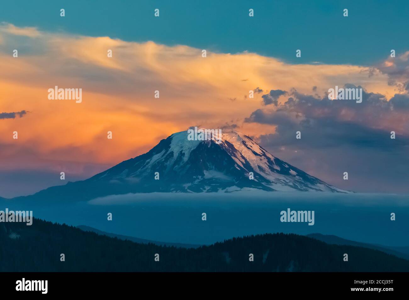 Dramatic sunset clouds over Mount Adams with a storm approaching ...