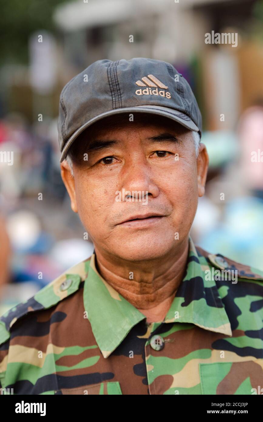 Portrait of Lao man at Vientiane morning market Stock Photo - Alamy