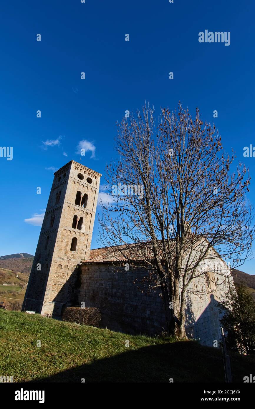 Mollo is a town and municipality in the comarca of Ripollès in Girona ...