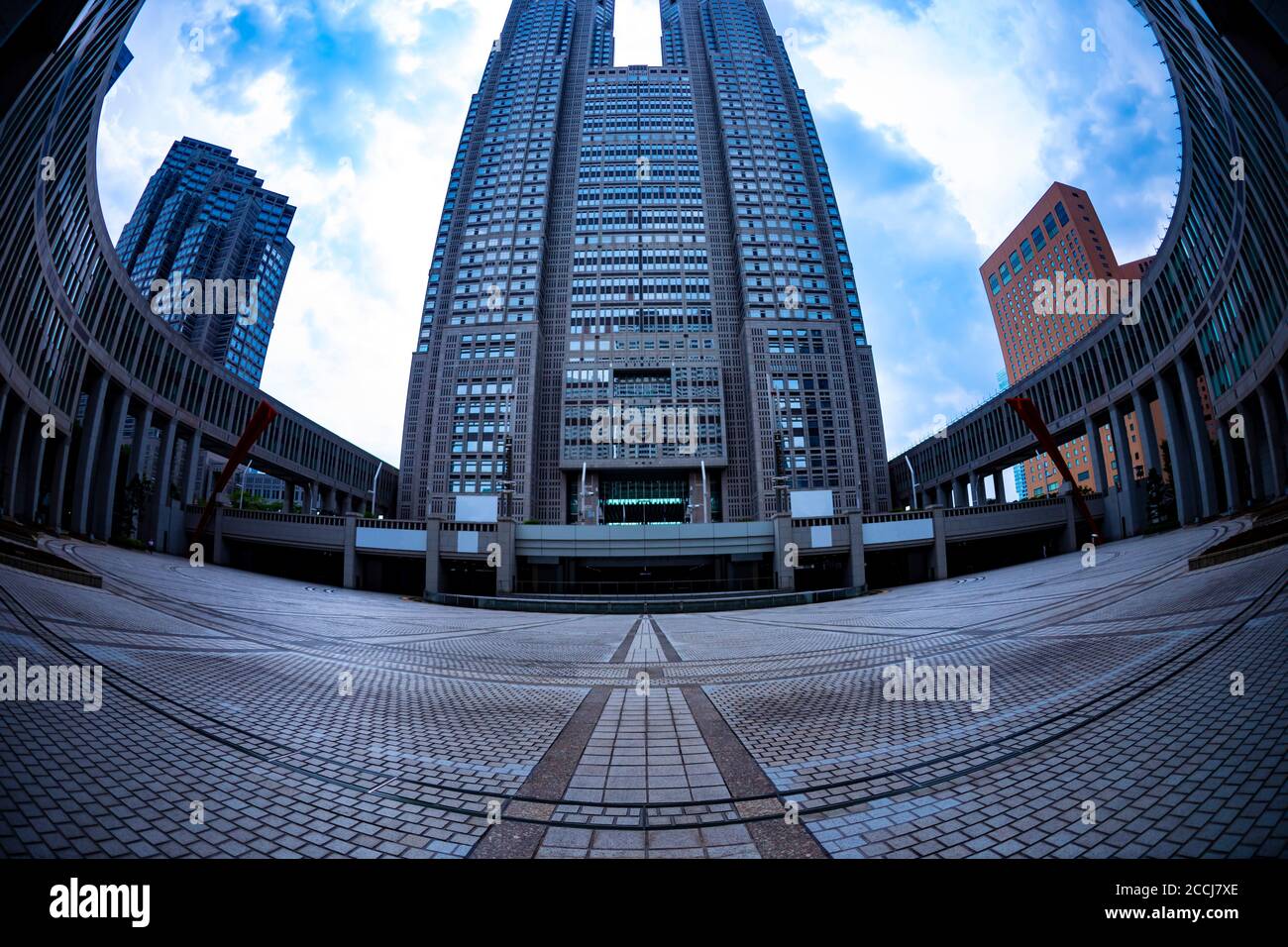 Tall metropolitan metropolis hi-res stock photography and images - Alamy