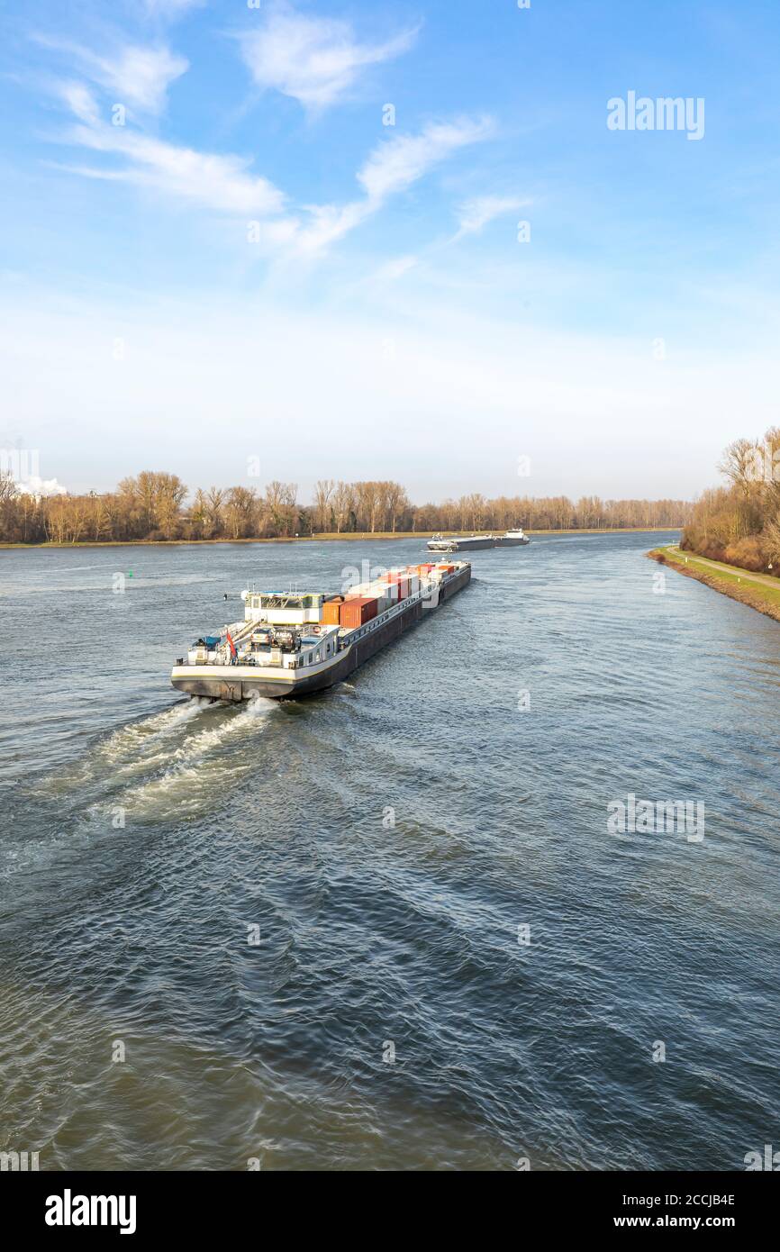 Barges on the rhine hi-res stock photography and images - Alamy