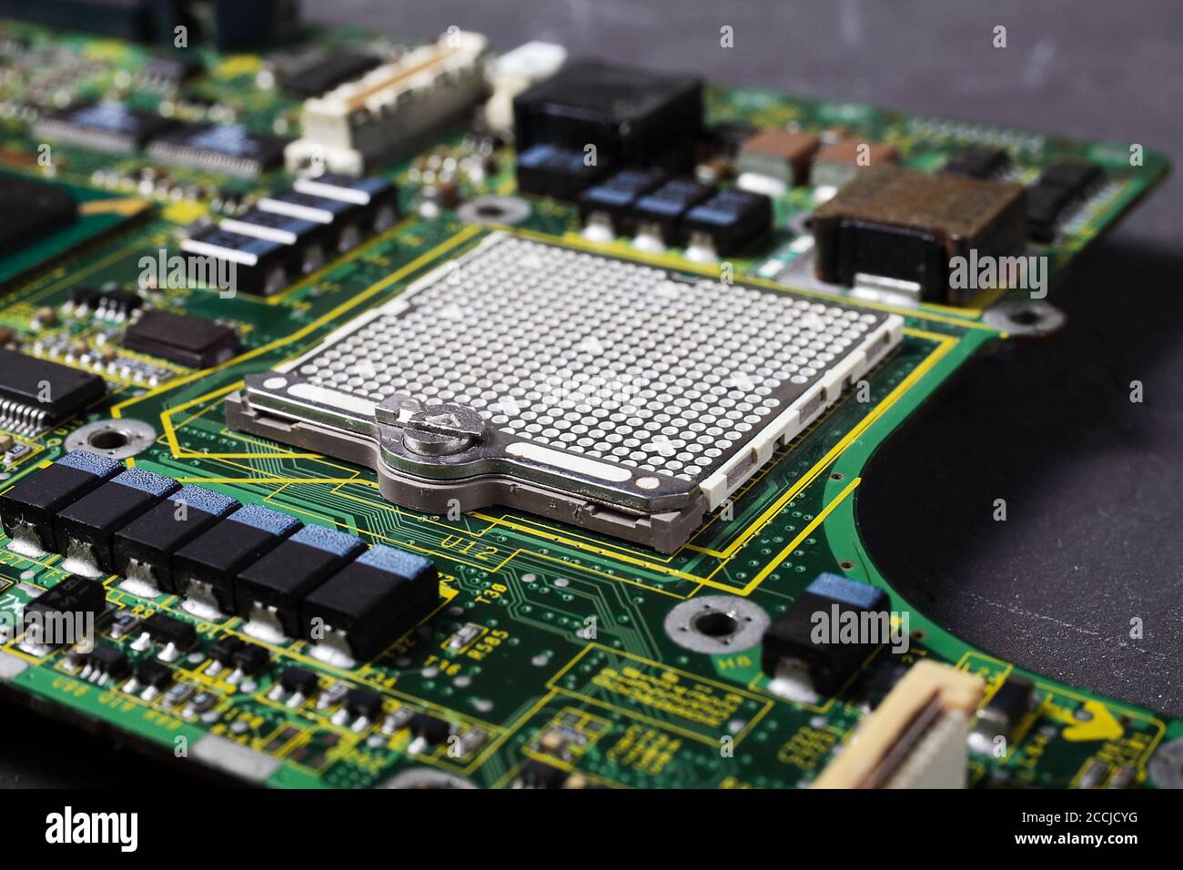 footprint for the microprocessor on the motherboard of the beech laptop ...