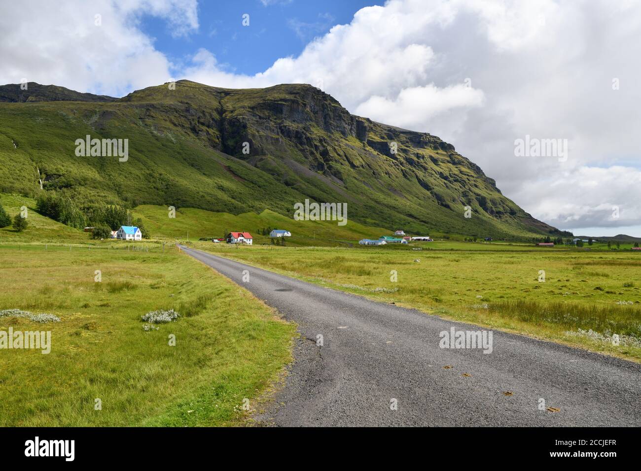 endless street houses Stock Photo - Alamy