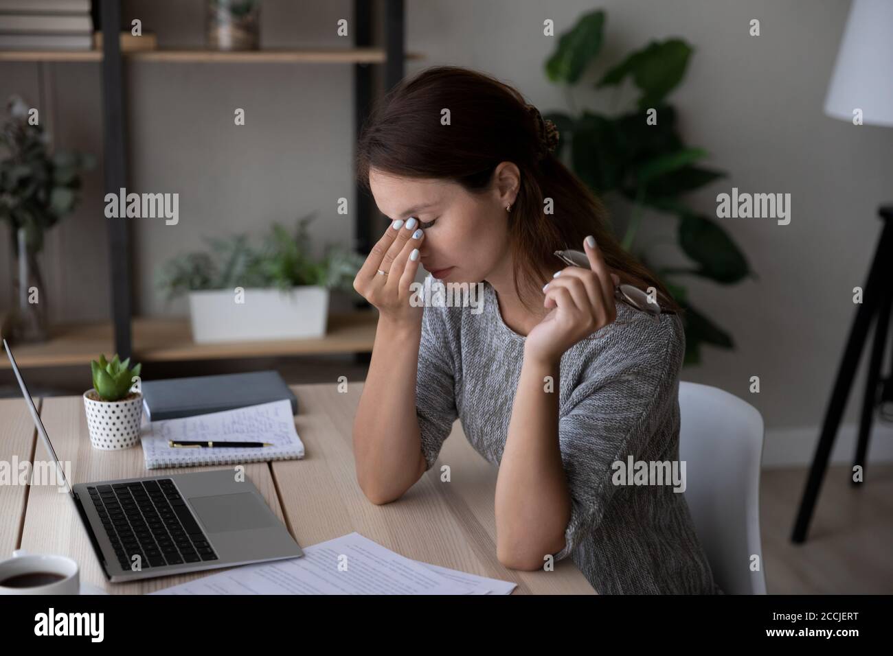 Astigmatism dizziness hi-res stock photography and images - Alamy