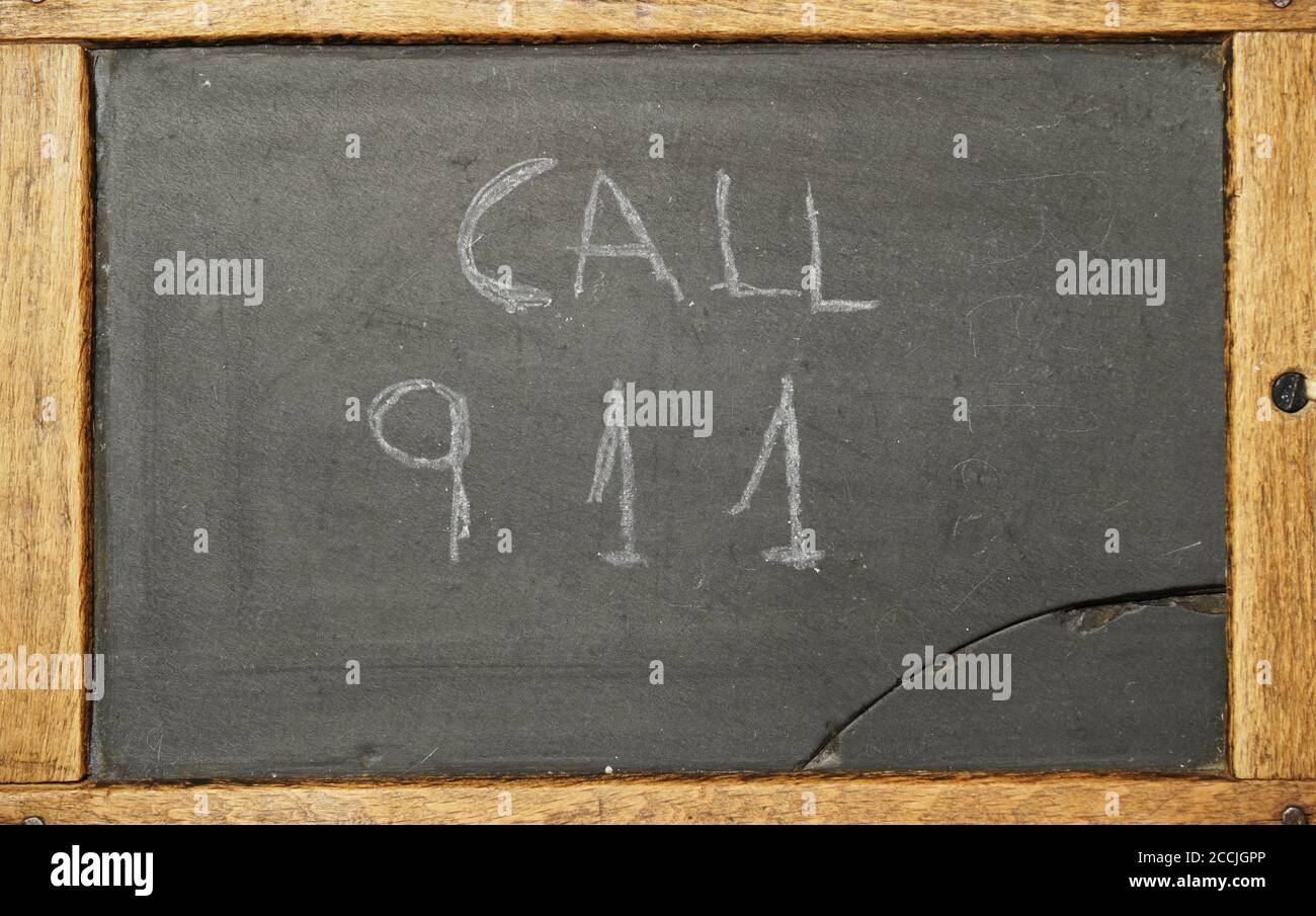 chalk blackboard with call 911 message. flat lay flat design Stock ...