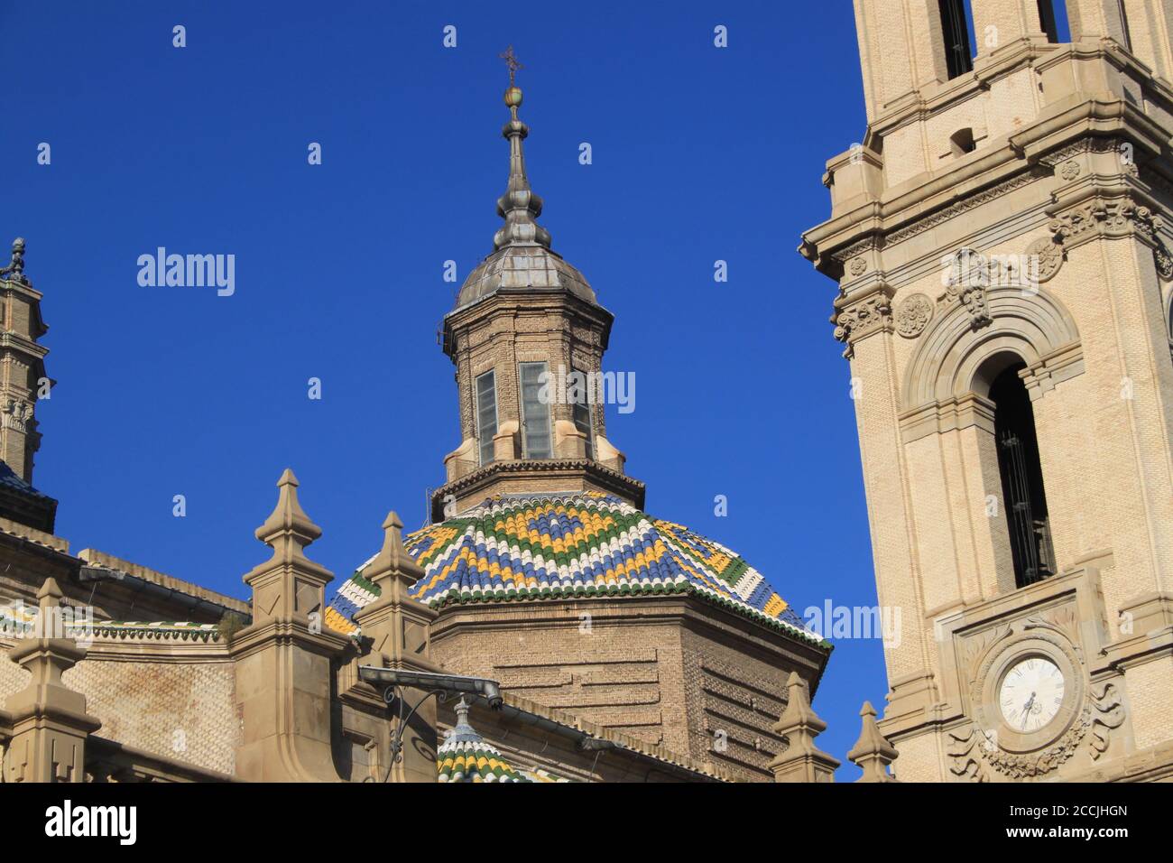 Catedral basilica nuestra senora del pilar de zaragoza hi-res stock ...