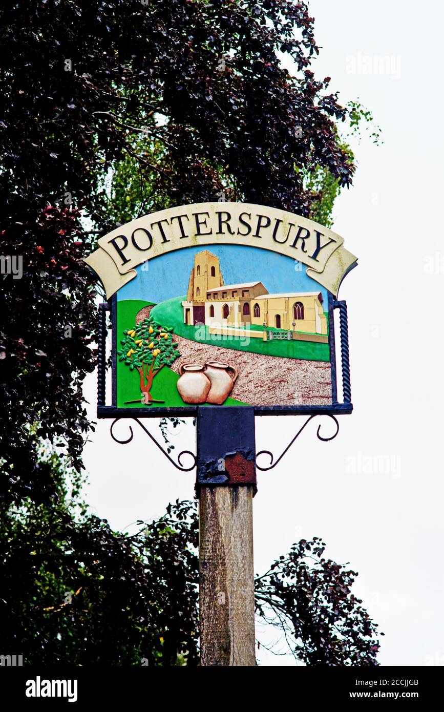 Northamptonshire sign village hi-res stock photography and images - Alamy