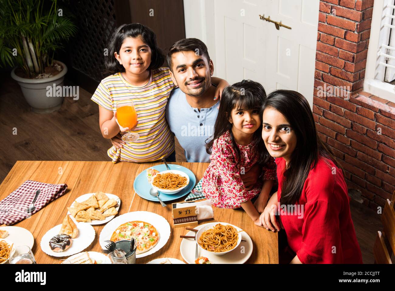 India Family Dinner High Resolution Stock Photography and Images - Alamy